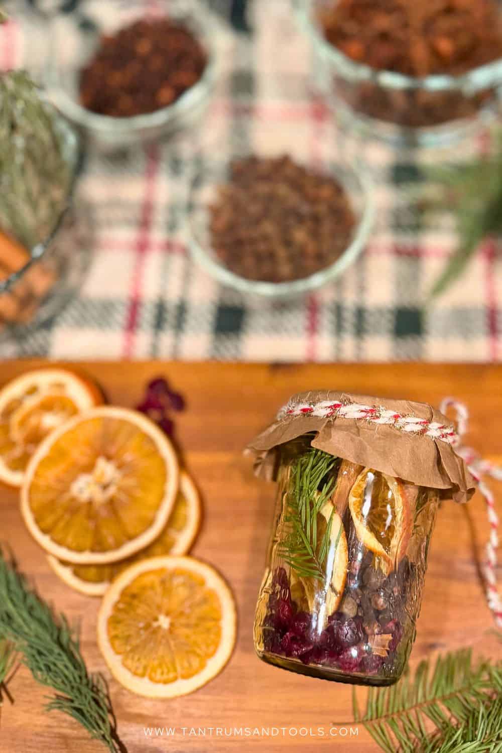 The Easiest DIY Christmas Gifts: How to Make Simmer Pot Kits